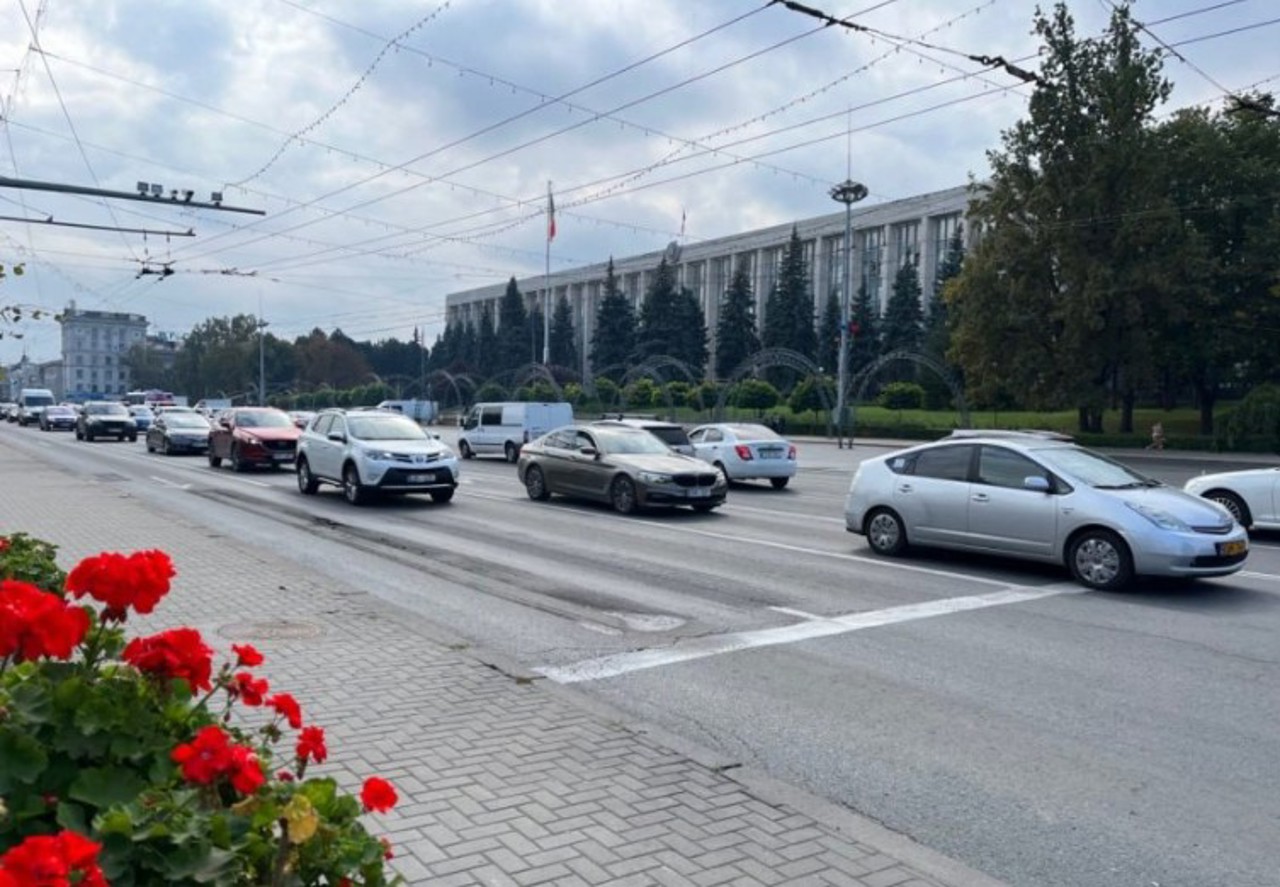 Un nou certificat de înmatriculare a vehiculelor, pus în circulație în R. Moldova